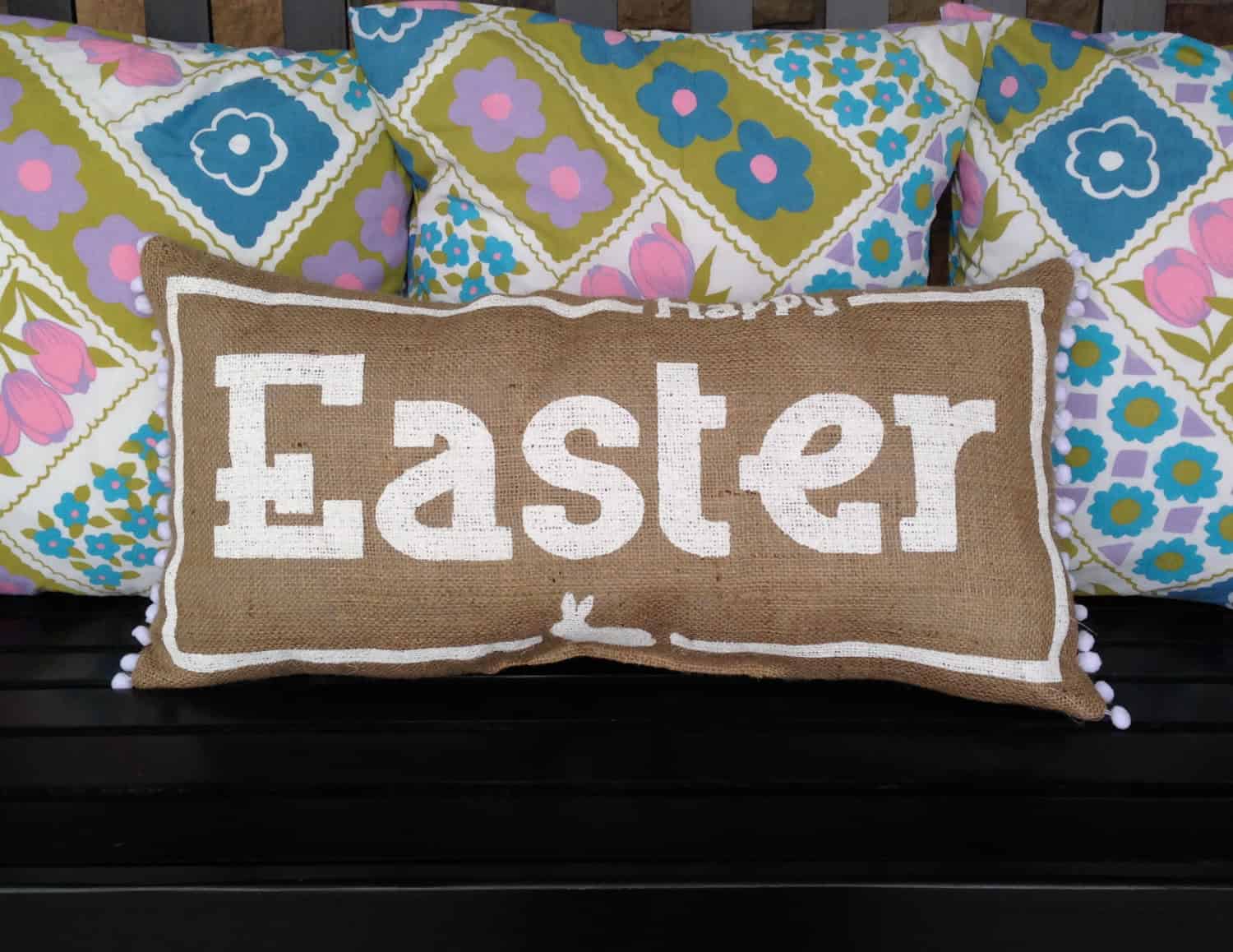 19 Beautiful Decorative Easter Pillows