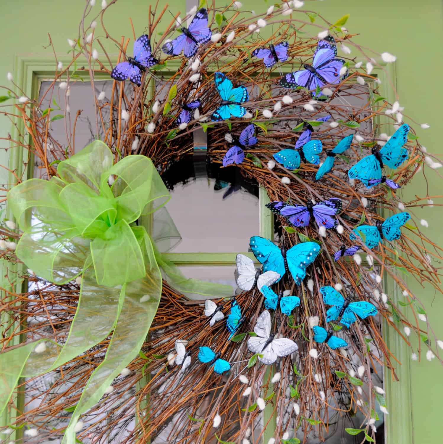 19 Fresh-looking Handmade Spring Wreath Designs