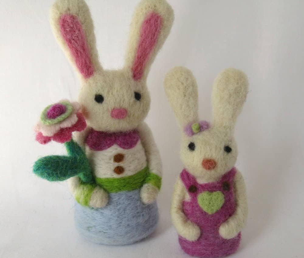 22 Adorable Needle Felted Easter Decorations