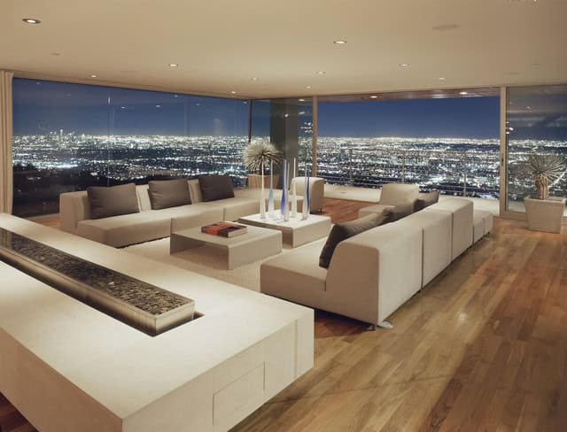 24 Surprisingly Gorgeous Interiors With Amazing Views