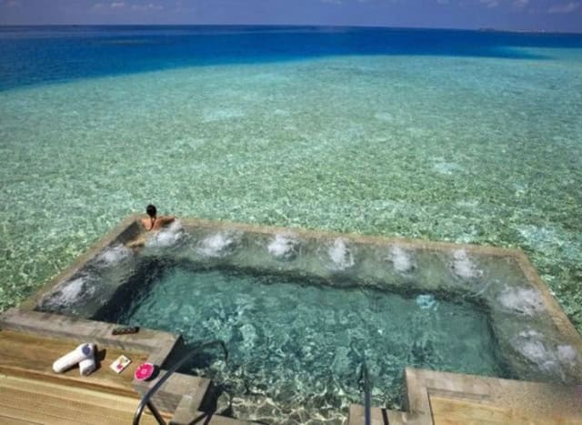 Top 16 The Most Awesome Swimming Pools In The World- You Just Can't ...