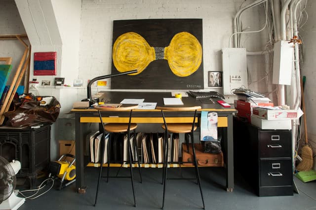 17 Phenomenal Industrial Home Office Design Ideas