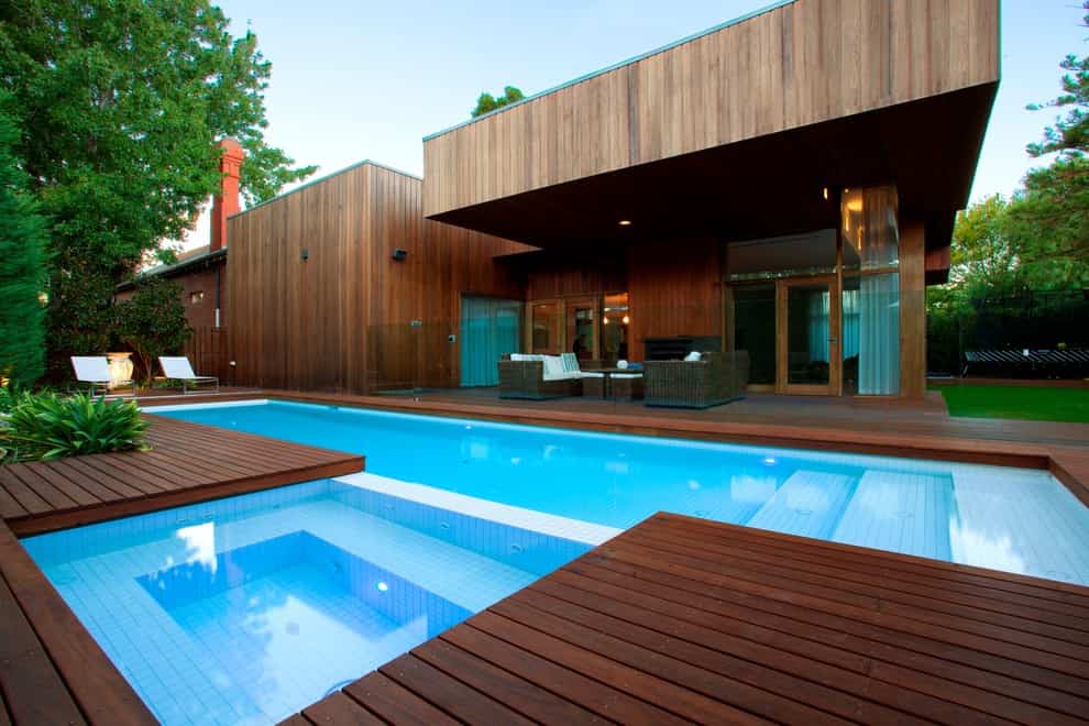 22 Phenomenal Modern Swimming Pool Designs To Enjoy The Warm Sunny Days In