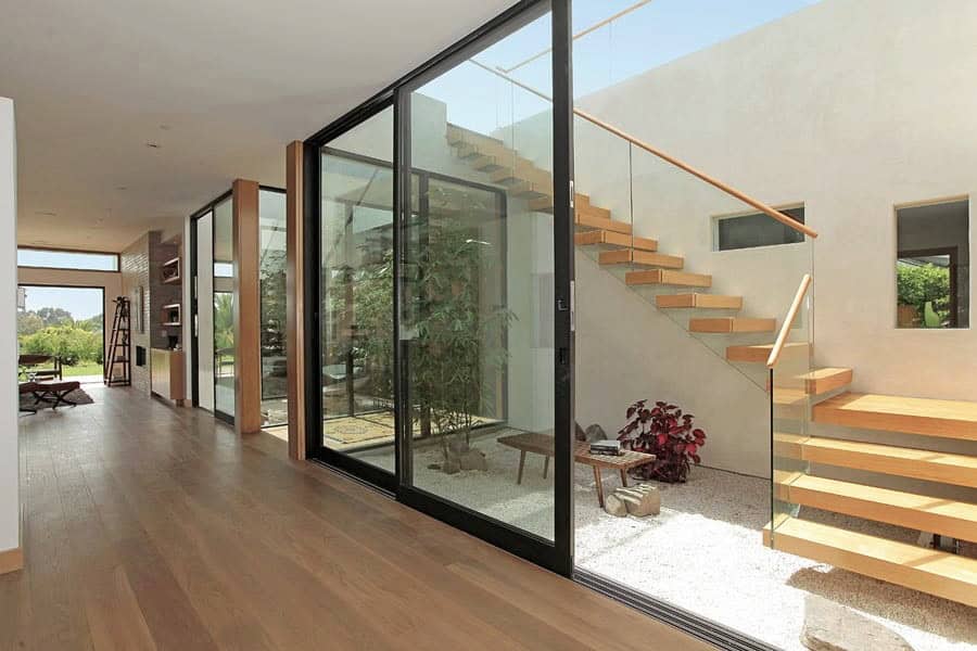 15 Outstanding Mid-Century Modern Staircase Designs To Bring You Back ...