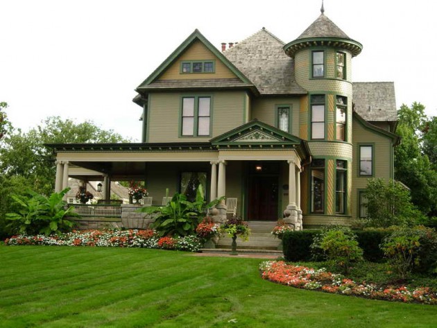 14 Extremely Impressive Victorian House Designs
