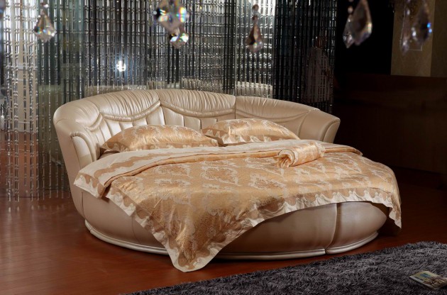 19 Luxury Round Master Bedroom Designs That Everyone Need To See