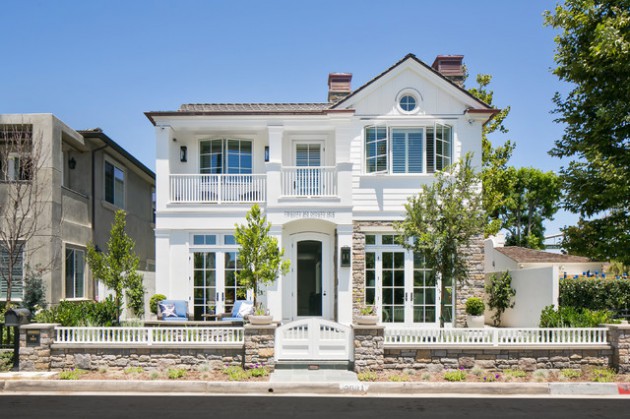 17 Classic Traditional Home Exterior Designs You'll Adore