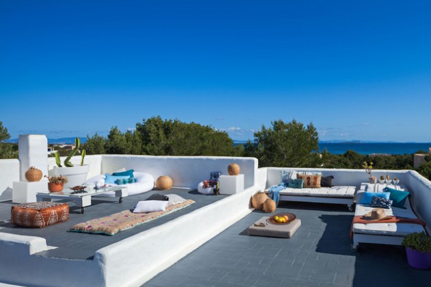 18 Lovely Mediterranean Terrace Designs That Are Perfect For The Summer