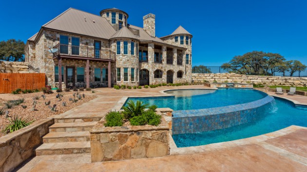 15 Sensational Rustic Swimming Pool Designs That Will Take Your Breath Away