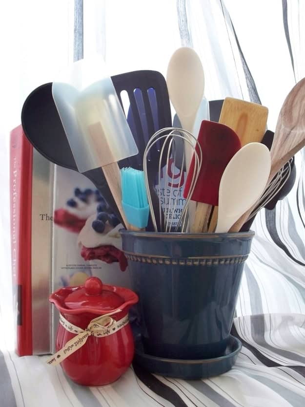 21 Genius Ideas How To Transform Everyday Objects Into Useful Items