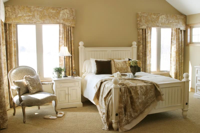 15 Gorgeous French Bedroom Design Ideas