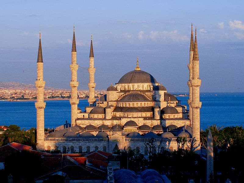 Top 19 The Greatest Historical Buildings From All Over The World