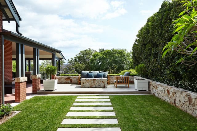 18 Charming Traditional Patio Designs You Will Fall In Love With