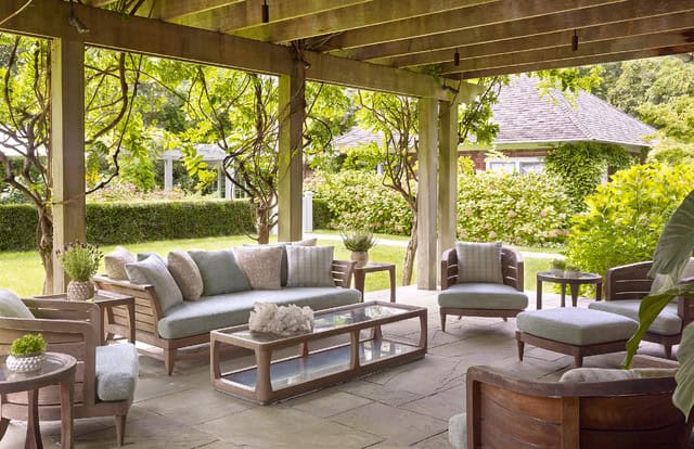 18 Charming Traditional Patio Designs You Will Fall In Love With