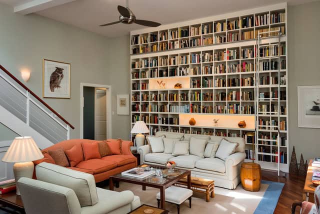 17 Gorgeous Built-In Home Library Designs That Will Attract Your Attention