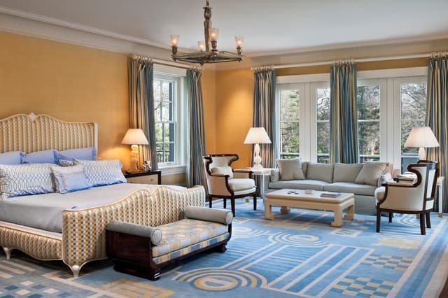 17 Extremely Amazing Interior Designs With Gold & Blue