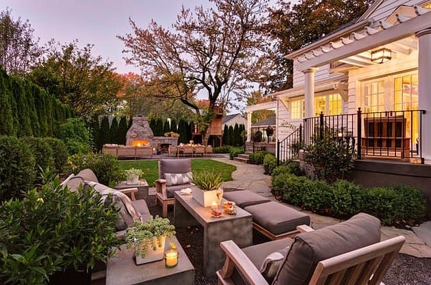 18 Gorgeous Traditional Outdoor Rooms to Provide You Utmost Relaxation