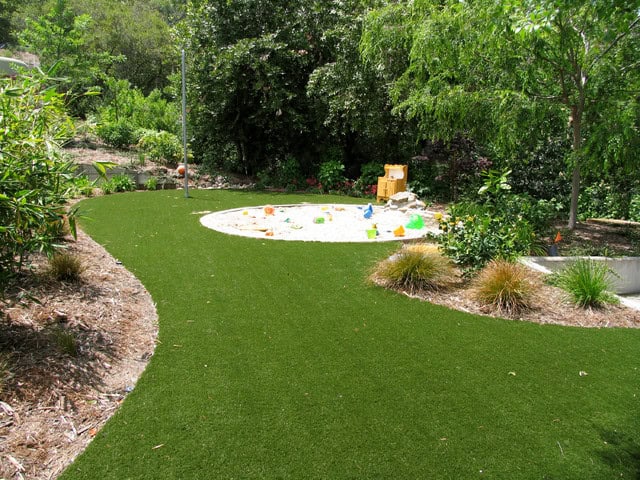 17 Kids-Friendly Backyards That Will Fascinate You