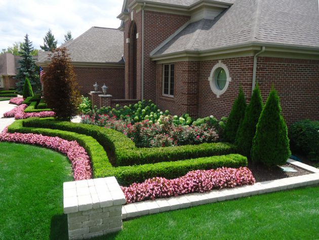20 Majestic Formal Gardens That Will Leave You Speechless