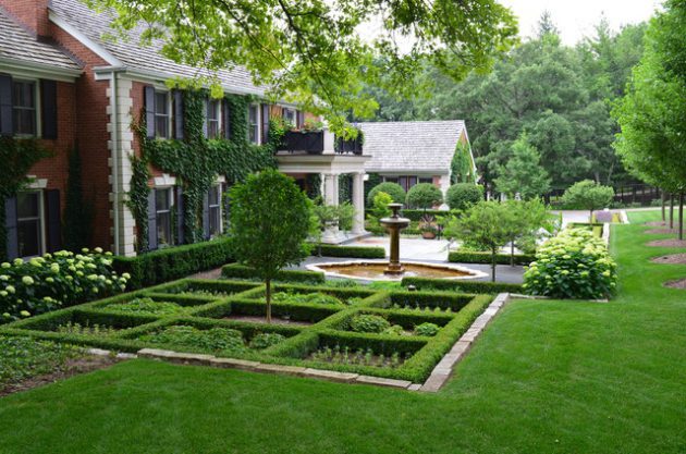 20 Majestic Formal Gardens That Will Leave You Speechless