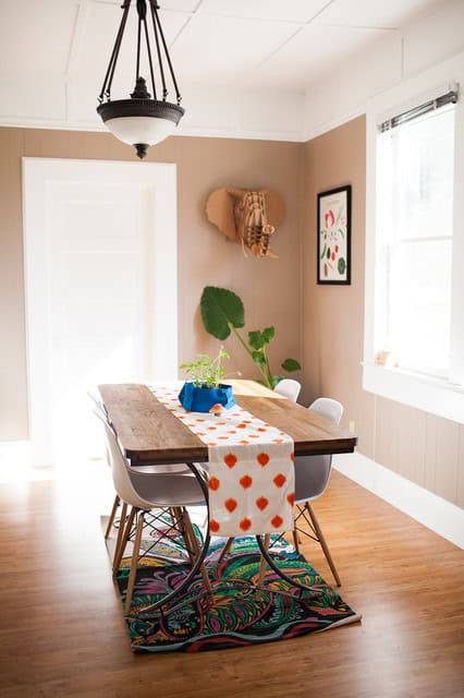 18 Big Ideas For Perfectly Decorating Small Dining Room