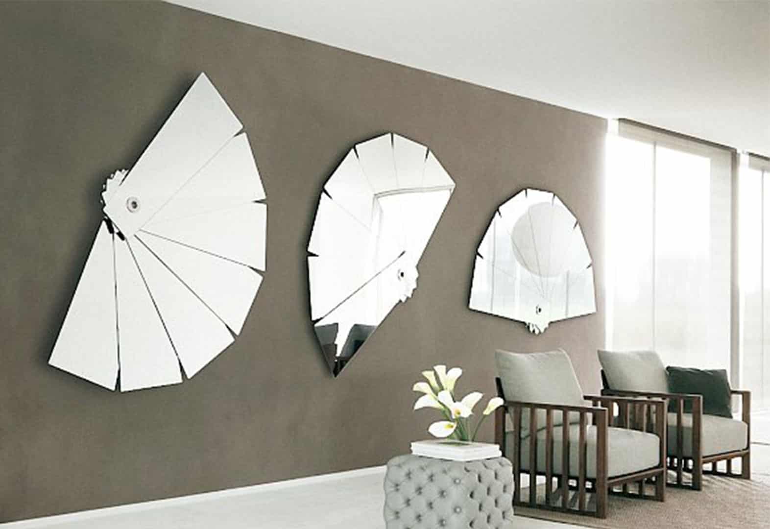 17 Marvelous Interior Designs With Dramatic Mirrors