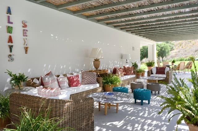 16 Gorgeous Mediterranean Terrace Designs Where You Can Enjoy Every Day