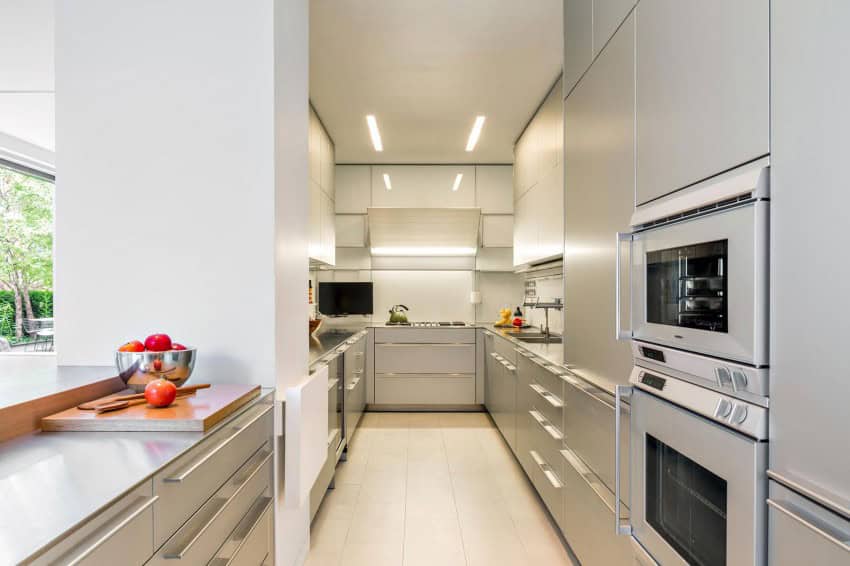 15 Glamorous Penthouse Kitchen Designs That Will Catch Your Eye