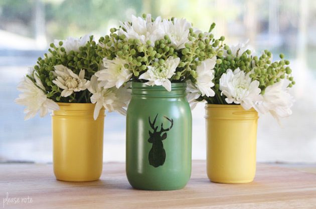 20 Cool & Easy Ideas For Creating DIY Mason Jars Vases