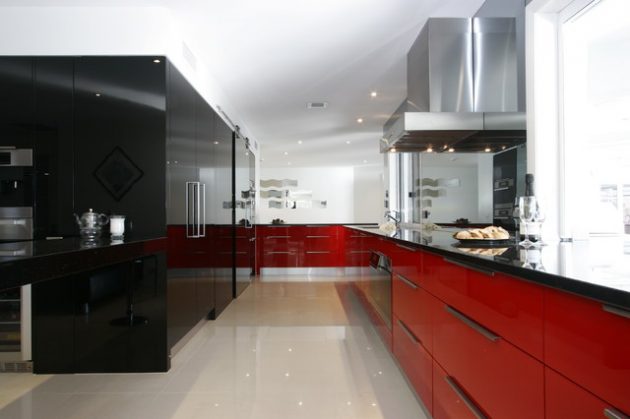 17 Passionate Red Kitchen Designs That You Must See