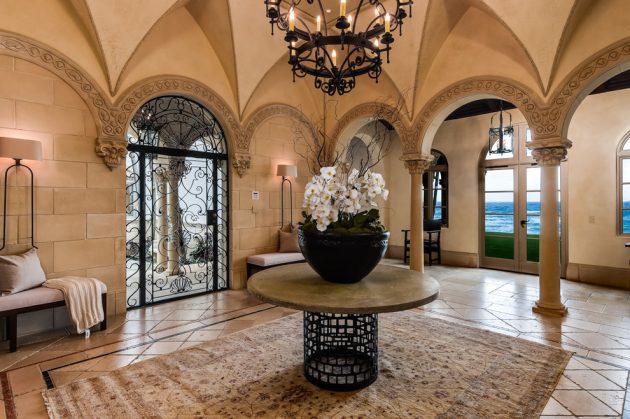 16 Uplifting Mediterranean Entry Hall Designs That Will Welcome You Home