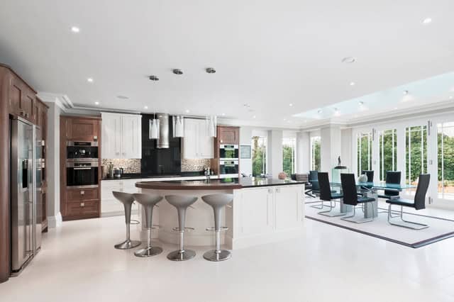 18 Magnificent Ideas For Custom Made Kitchens