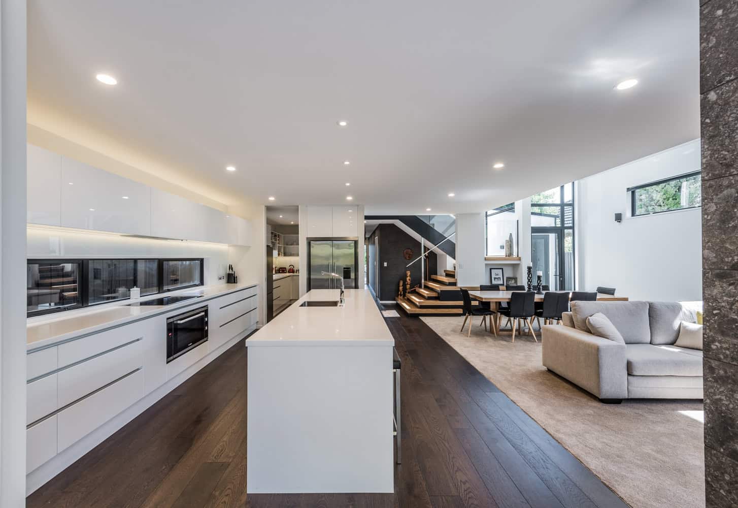 Gleneagles Terrace Homes by Cymon Allfrey Architects in New Zealand