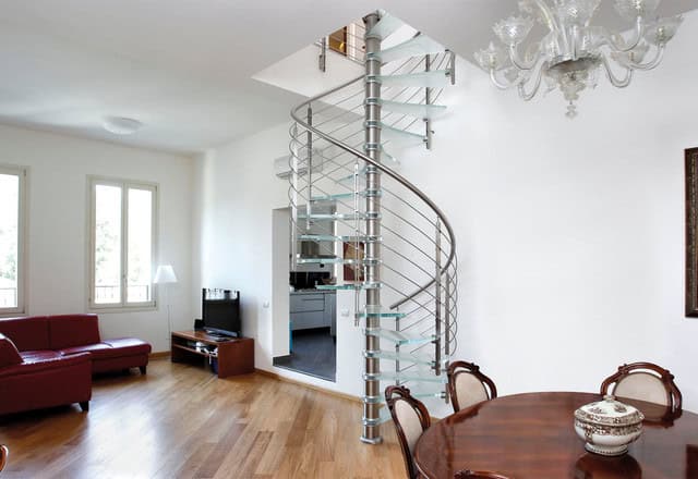 15 Stunning Glass Spiral Staircase Designs That You Shouldn't Miss