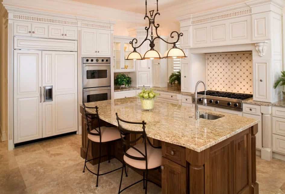 18 Kitchen Islands With Seating In Traditional Style