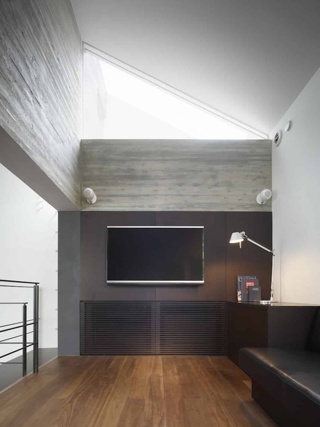 Shirokane House by MDS Architects in Tokyo, Japan
