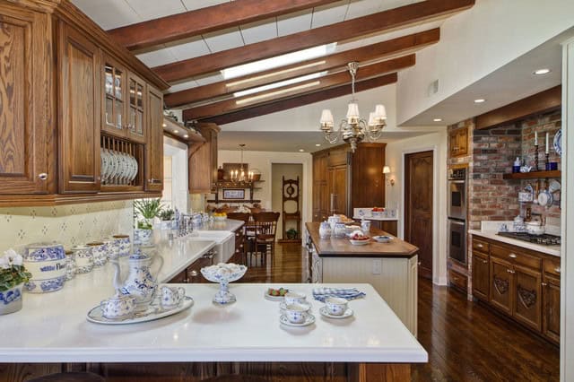 19 Captivating Country Kitchen Designs For Everyone Looking For Cozy ...