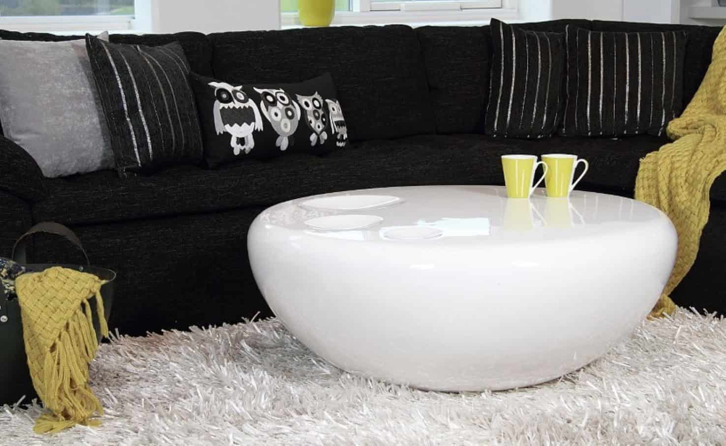 20 Extravagant Club Tables That Will Give New Dimension To Your Home