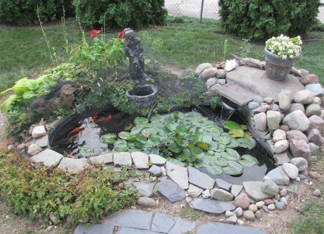 15 Awe-Inspiring Garden Ponds That You Can Make By Yourself