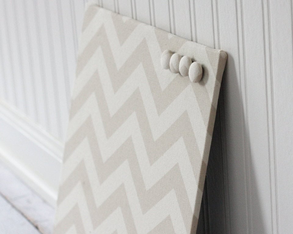15 Practical Handmade Message Board Designs That Will Keep You Organized