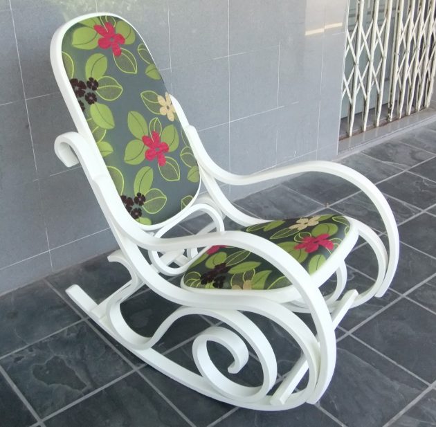 18 Marvelous Rocking Chair Designs That Are Worth Having