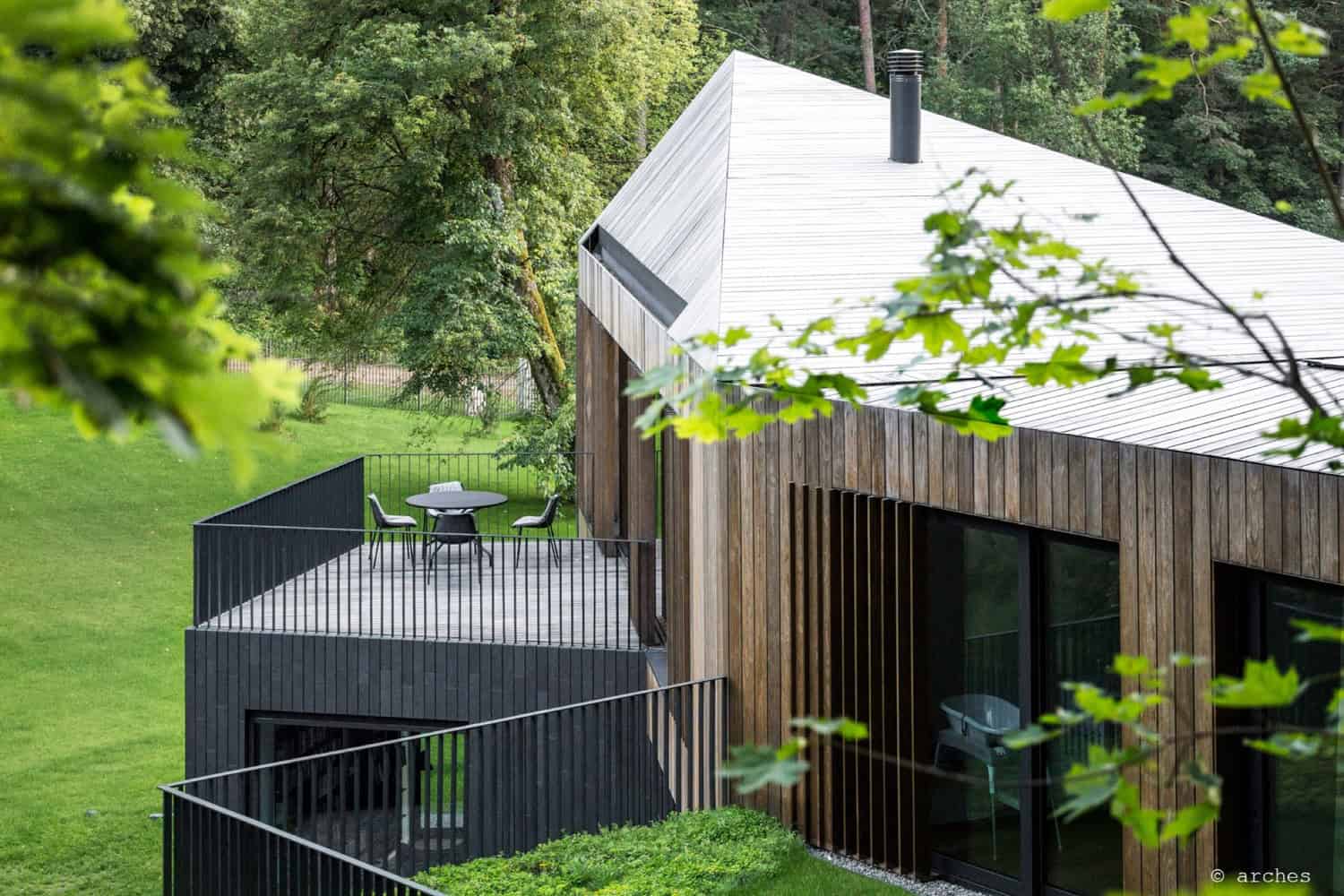 Modern Valley Villa by Arches in Vilnius, Lithuania