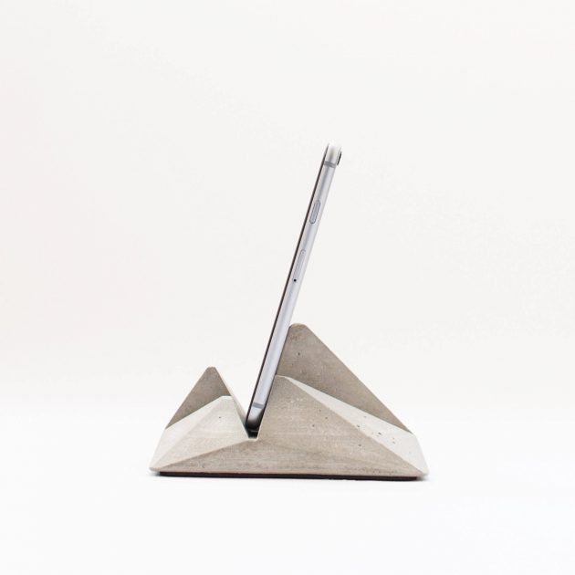 Why You Need A Tablet Stand In Your Kitchen - 12 Handmade Designs