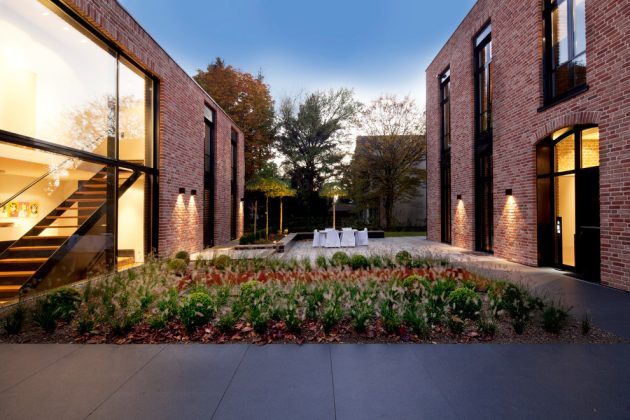 16 Extraordinary Industrial Landscape Designs Unlike Any You've Seen Before