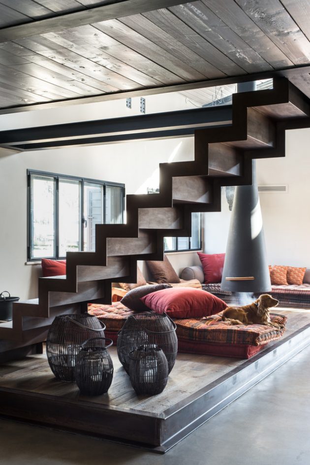 18 Outstanding Industrial Staircase Designs You'll Want In Your Loft