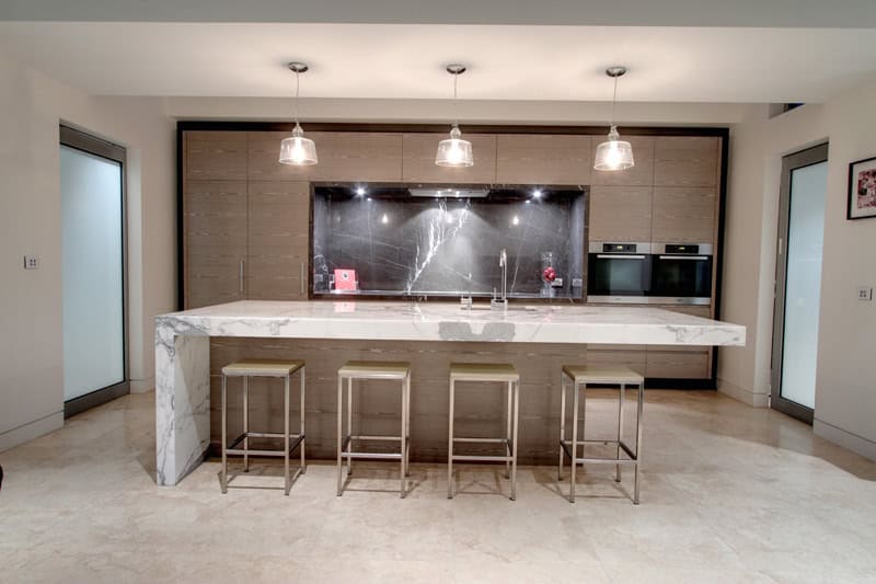 16 Outstanding Kitchen Designs For All Tastes