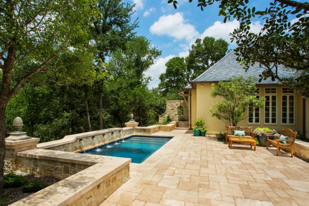 15 Imposing Mediterranean Swimming Pool Designs That Are Nothing Short ...