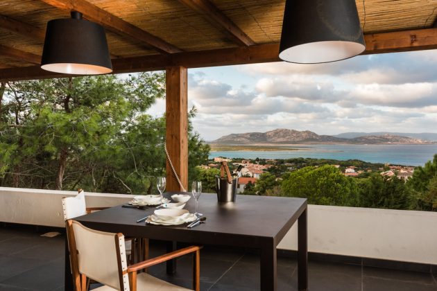 18 Stunning Mediterranean Balcony Designs You'll Want To Experience