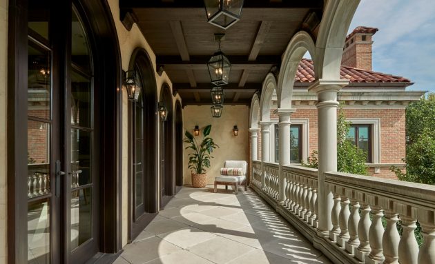 18 Stunning Mediterranean Balcony Designs You'll Want To Experience