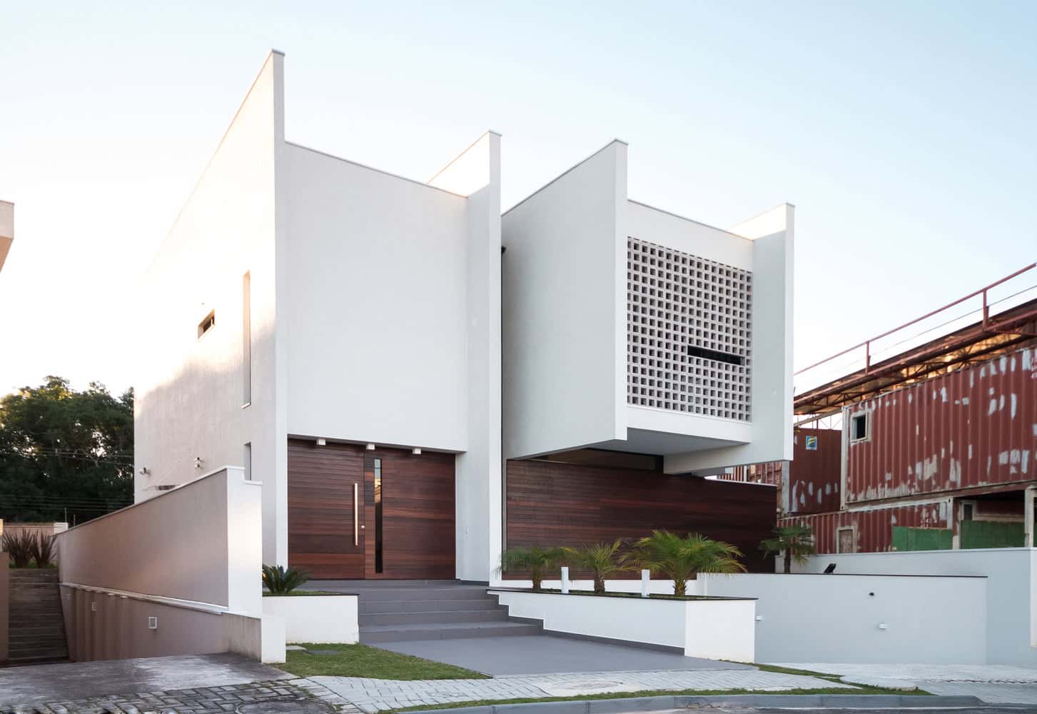 RK House by AP Arquitetos in Curitiba, Brazil